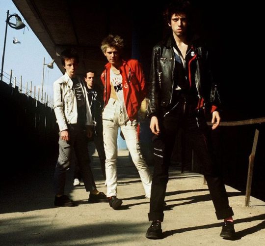 Goth vs Emo vs Punk vs Grunge: Explaining the Unique Subcultures