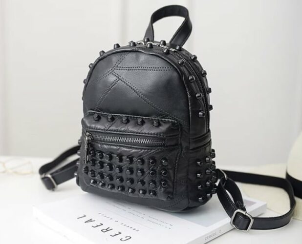 Cute Goth Purse Styles and Looks for 2022
